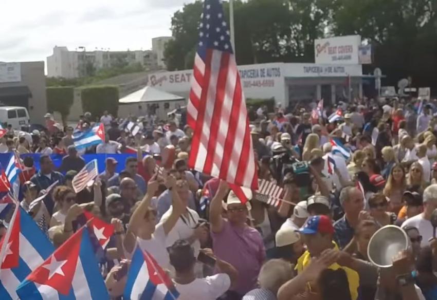 Cubana Que Vive En Miami Arremete Contra El Sistema De Vida En Estados