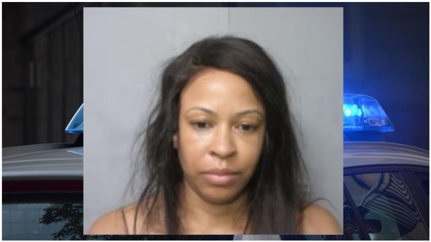 Una Mujer De Florida Es Arrestada Por Agredir Con Un Cuchillo A Una Persona Por Un Pedazo De Pizza