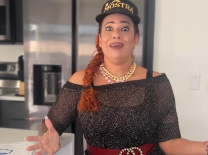 La humorista cubana Cuqui La Mora le dedica una canción al ...